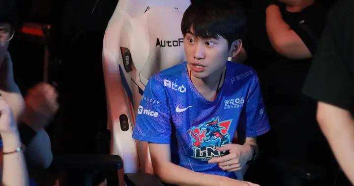 Doinb还是更适合当主播？直播畅聊LBL未来，后续将跟GNR对决|主播|后续|考驾照_新浪新闻