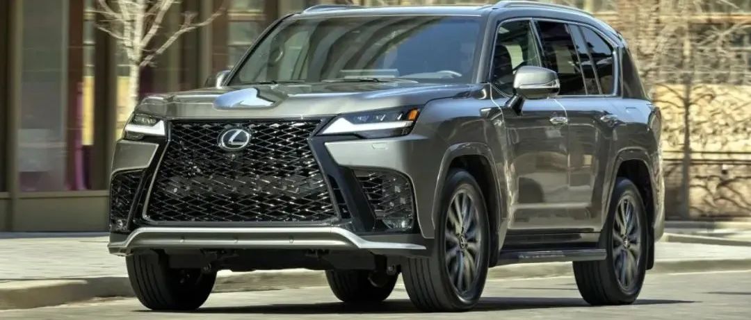 豪华版的“陆地巡洋舰”！史上最贵的雷克萨斯SUV—LX600，配3.5T V6+10AT-新浪汽车