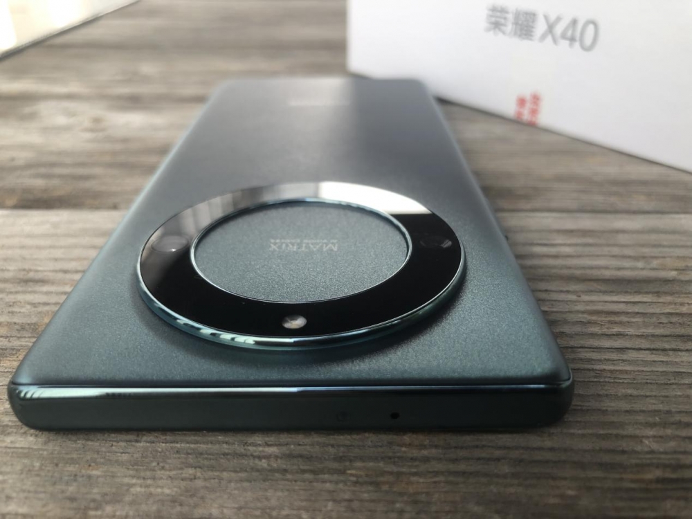 荣耀X40动手玩：诚意平平没有创新，何时脱下华为的皮？