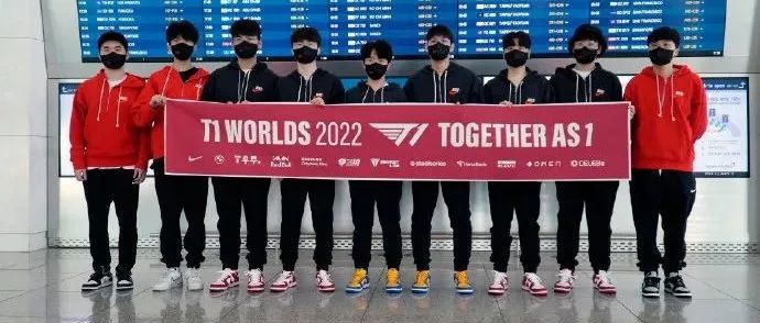 S12：T1抵达纽约，Faker：我仍然认为LCK要强于LPL|Faker|lpl|小组赛_新浪新闻