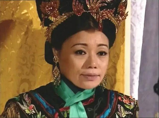 TVB老戏骨凭台庆剧出圈！被封大台“御用妈妈”，72岁仍未婚