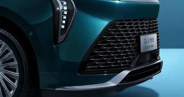 全新别克MPV即将上市 2.0T+48V轻混 还买M8吗？-新浪汽车