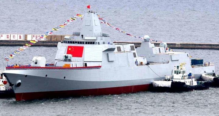 055舰反导画面曝光！海红旗10击落来袭导弹，科技感已胜出美舰|驱逐舰_新浪新闻