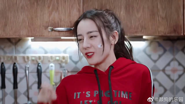 这么可爱的甜七七我可以一口亿个 新浪新闻