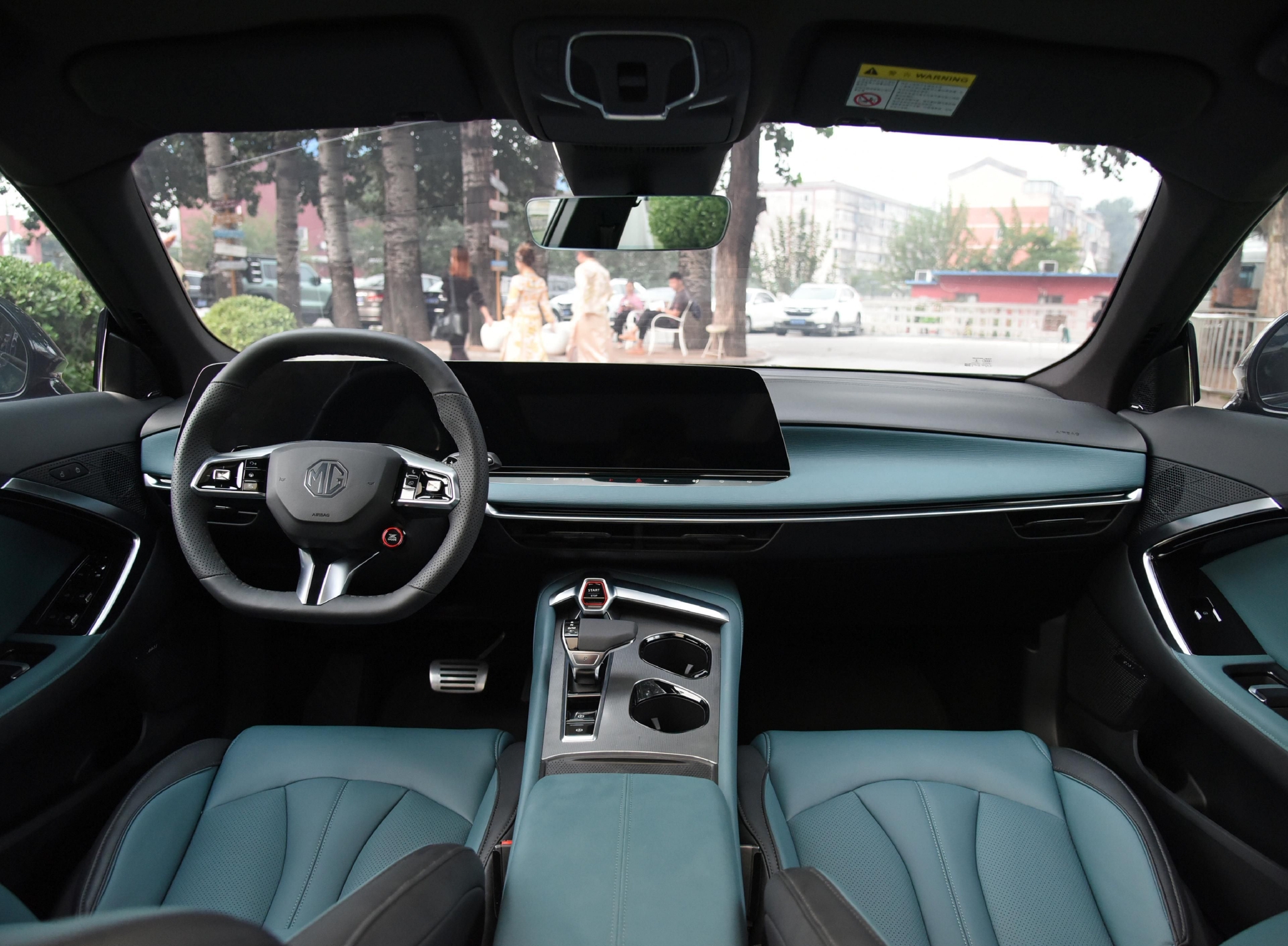 又帅又能打！全新一代名爵MG7实拍，搭2.0T+9AT，凌渡L有对手了