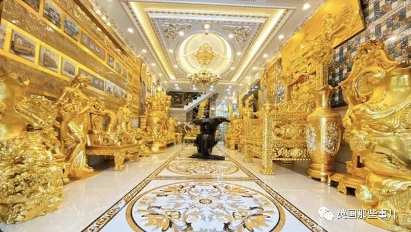 所有角落全部镶金！越南人打造一间黄金屋，这画风，闪瞎了
