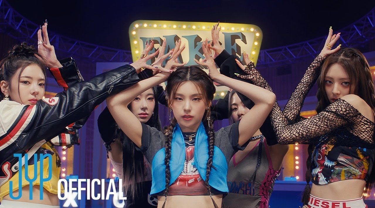 ITZY MV 新歌真的好听_新浪新闻