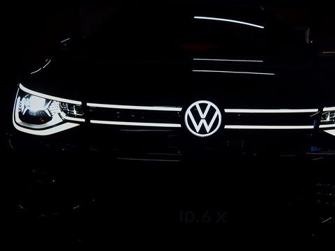 可能是因为年底了，最近很多人问ES6和ID6买哪个好-新浪汽车