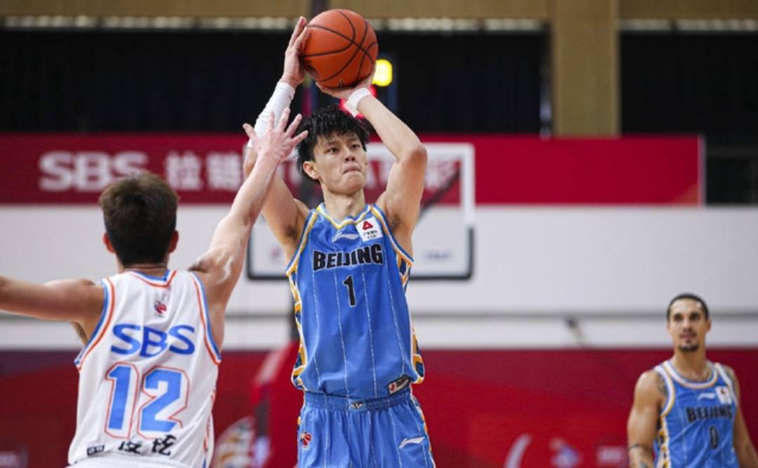 CBA快讯：U19联赛正式开打！曾凡博展现天赋，同曦拿下三连胜