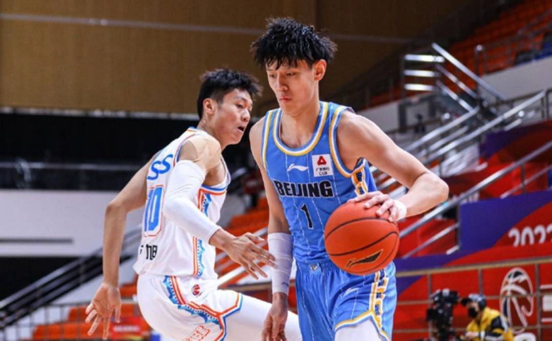 CBA快讯：U19联赛正式开打！曾凡博展现天赋，同曦拿下三连胜