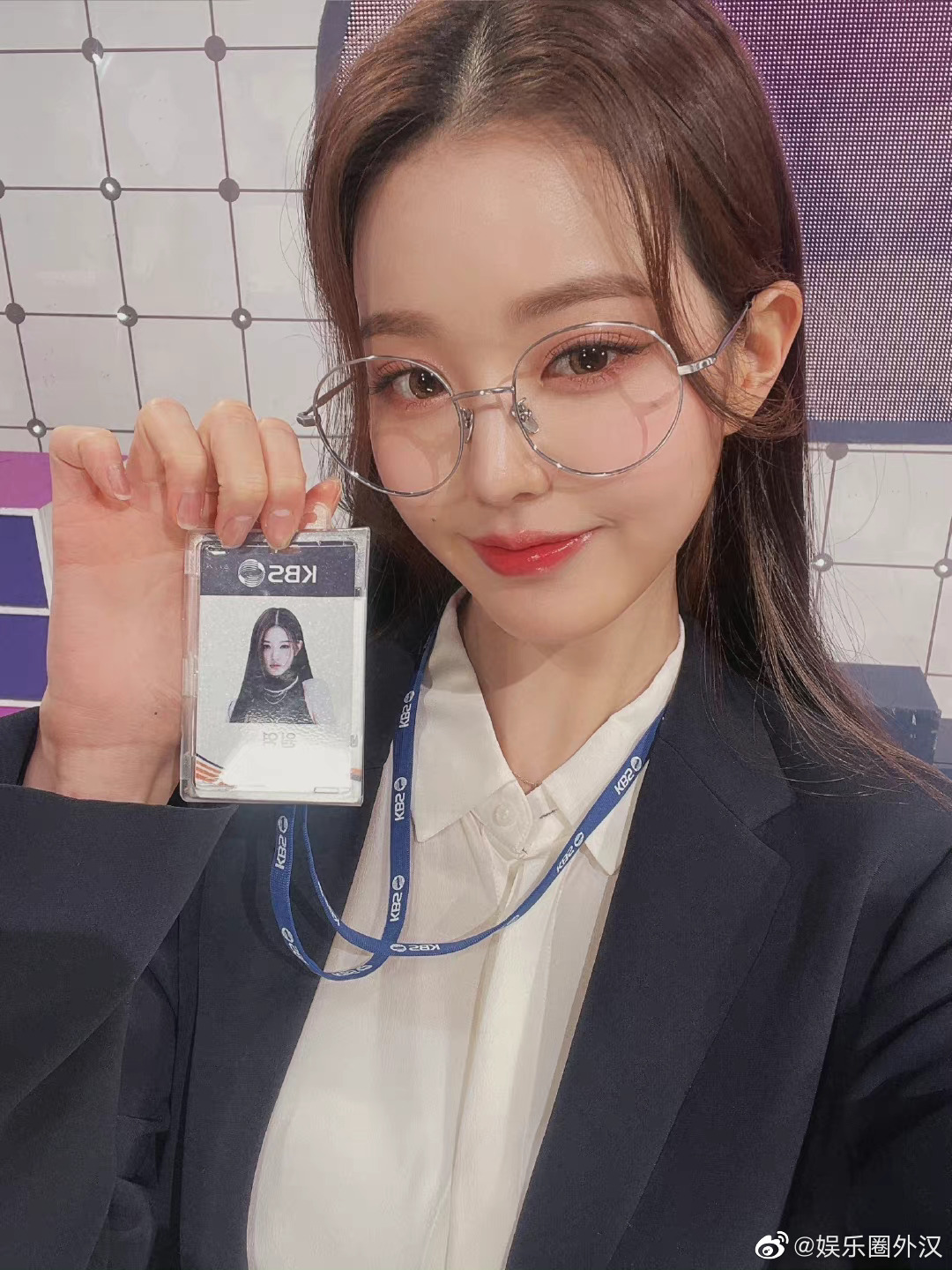 据韩媒，IVE张元英将在13日KBS2《音银》播出后离开MC位置|张元英|音银_新浪新闻