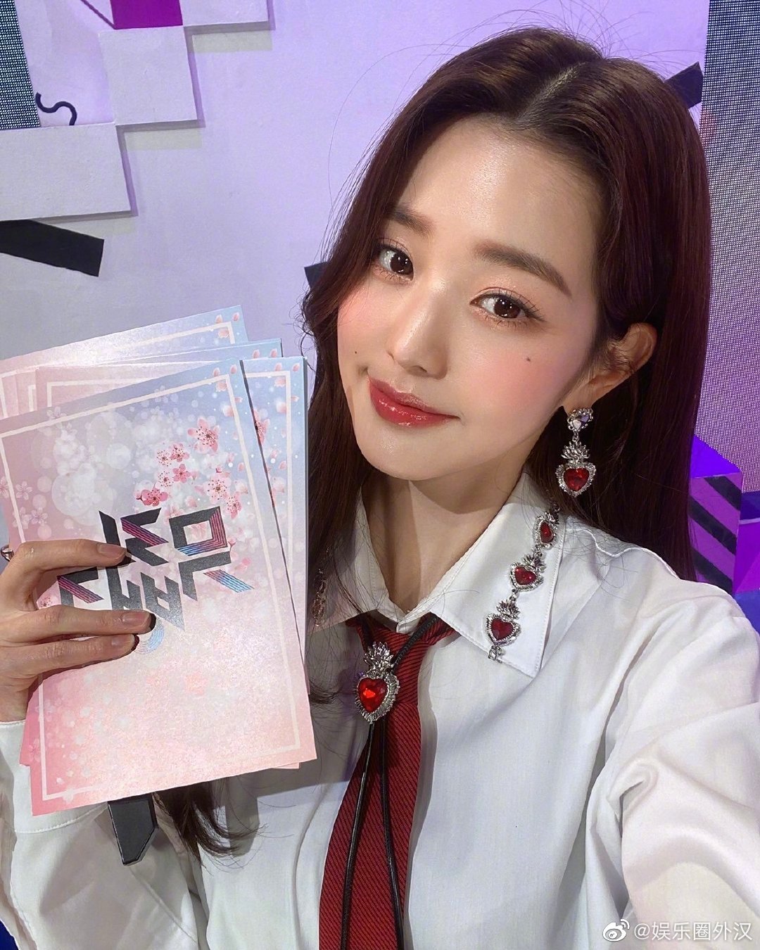 据韩媒，IVE张元英将在13日KBS2《音银》播出后离开MC位置|张元英|音银_新浪新闻