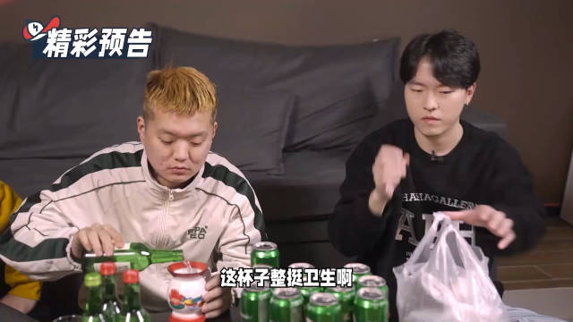 小青龙在OB03节目上谈和PGONE Battle往事！众人聊帅哥说唱！|小青龙|PGONE|说唱_新浪新闻