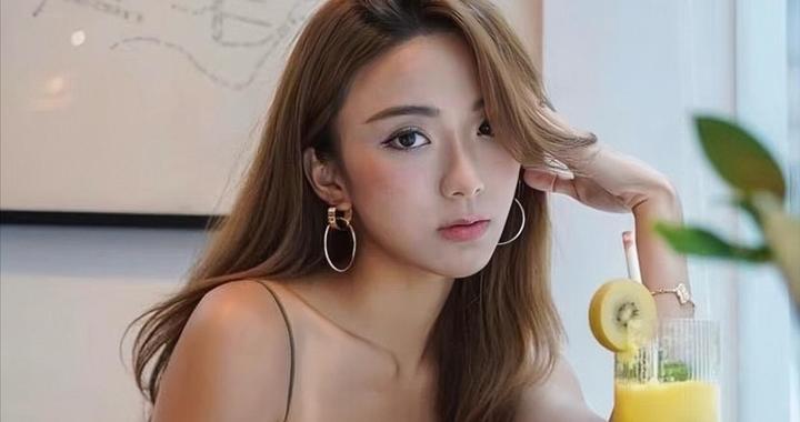 TVB人气港姐为转运改名！入行后变富贵，脸越来越僵多次被曝整容|港姐|TVB_新浪新闻