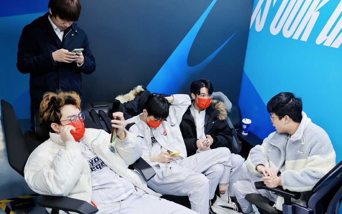 LPL最弱战队名单出炉！FPX开始摆烂，AL雷声大雨点小成末流