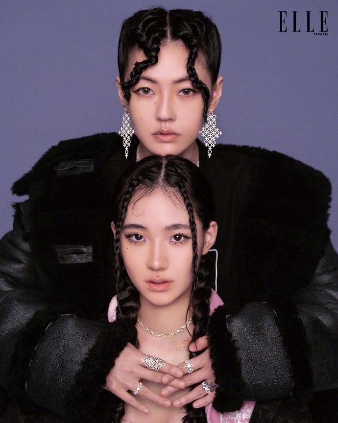 台版ELLE 11月刊封面大片，小S徐熙娣带着二女儿Lily许韶恩登封