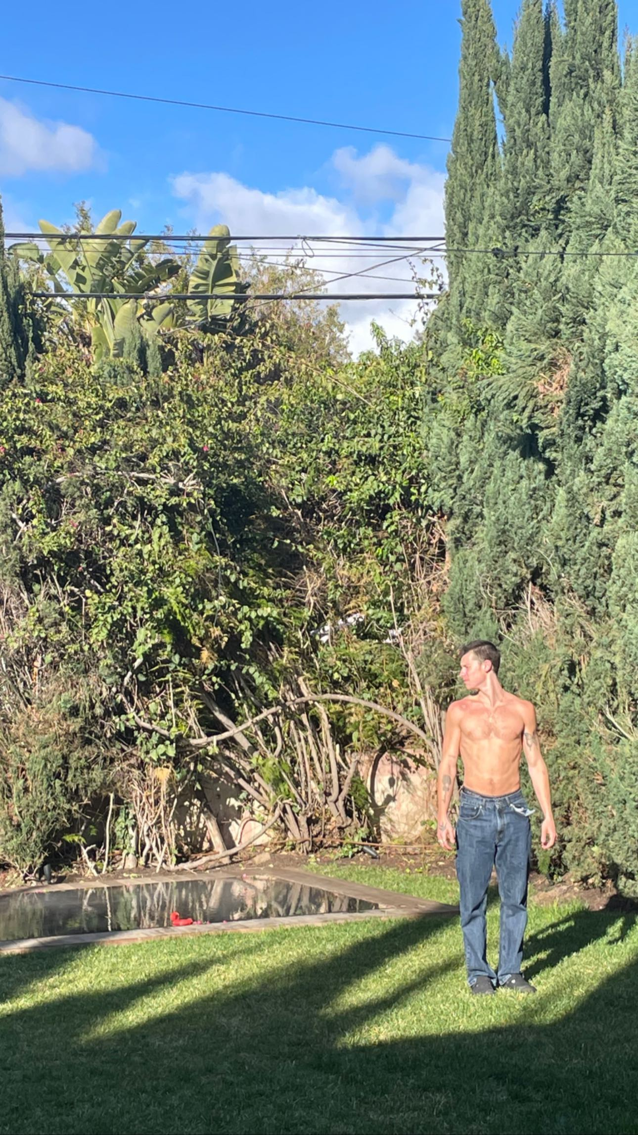 AWSL！萌德自曝性感好身材新照！四字点评|萌德_新浪新闻