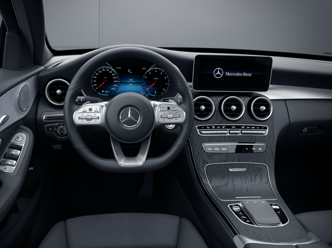 实拍奔驰C260L，论豪华与优雅奔驰从来没输过！