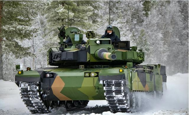 北欧出现韩流！韩国K2NO主战坦克，在挪威北极森林雪原跑疯了
