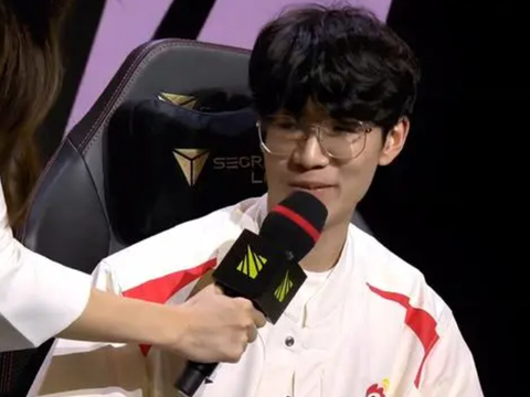 KID都忍不住开喷了！直播表示TheShy：天天跟钻石玩才变菜了|钻石|韩服|王者_新浪新闻