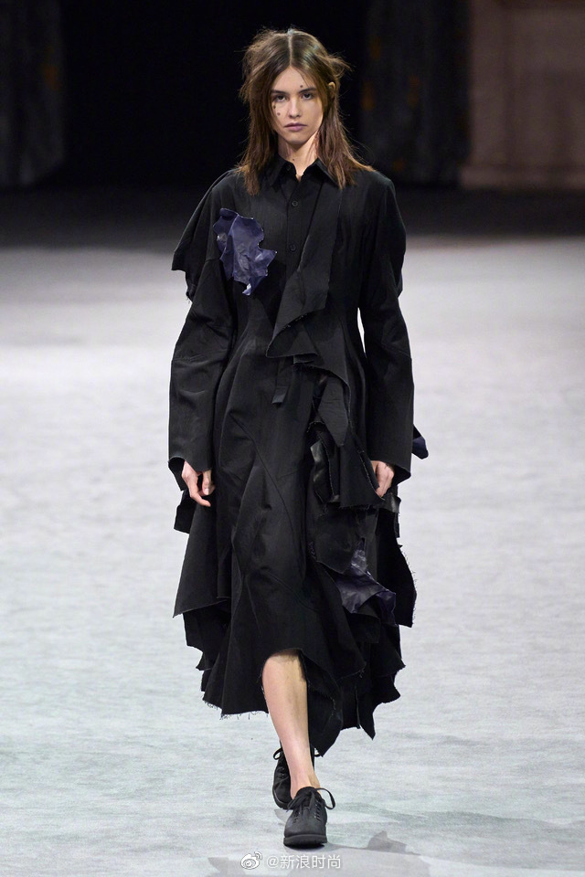 2023秋冬时装周 | Yohji Yamamoto 2023秋冬系列|秋冬|山本耀司|时装秀_新浪新闻
