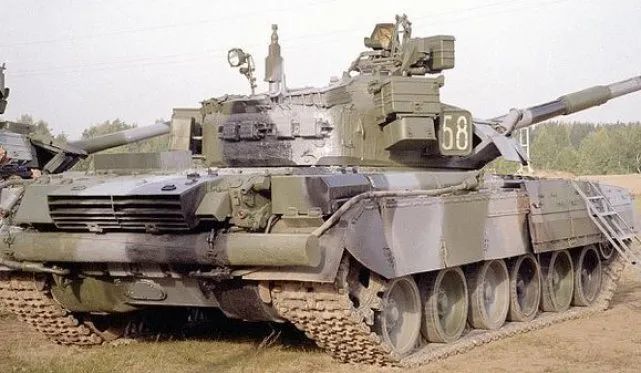 乌克兰求援，巴基斯坦出手！转让44辆T80UD坦克回娘家救命