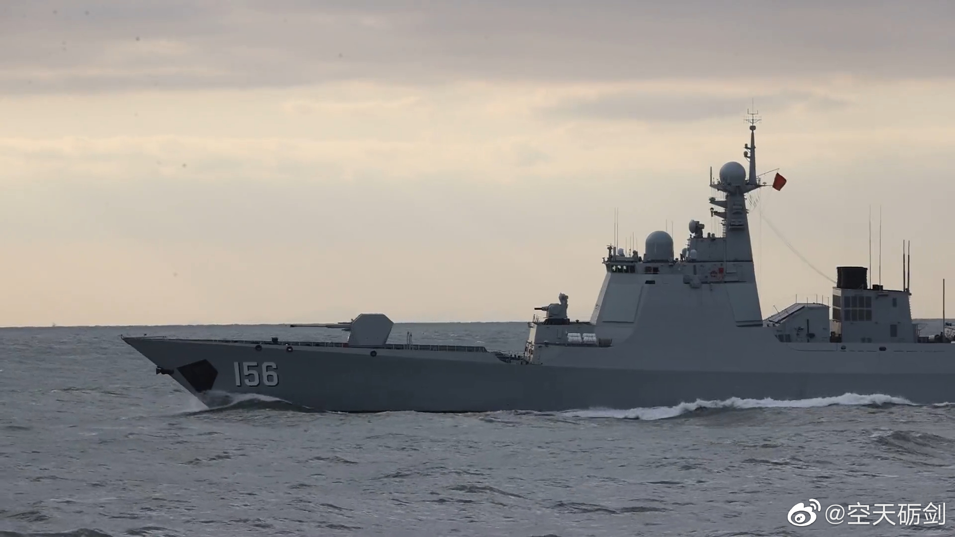 052DL型导弹驱逐舰“淄博”舰