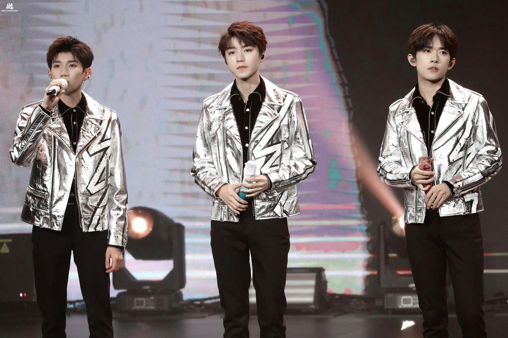 TFBOYS全员正式官宣微博之夜 王俊凯王源易烊千玺，能看到同台吗