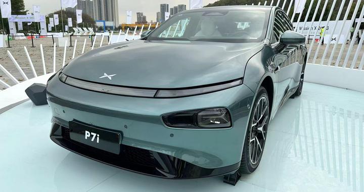 堪比“老司机”，全新小鹏P7i XNGP体验|小鹏汽车|停车位|辅助_新浪新闻