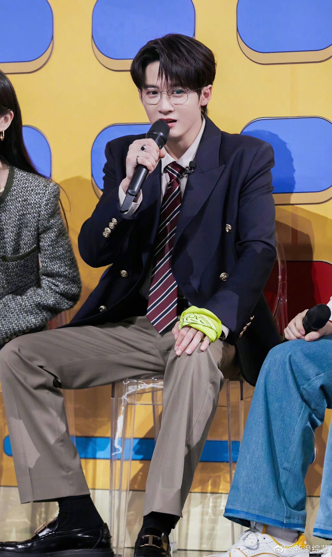 点击就看@MIC檀健次JC-T 新造型！