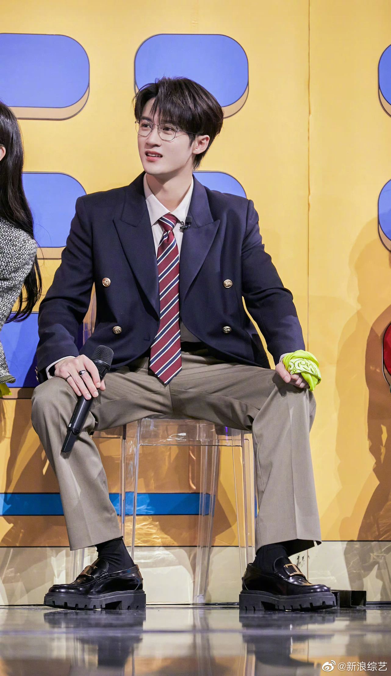 点击就看@MIC檀健次JC-T 新造型！