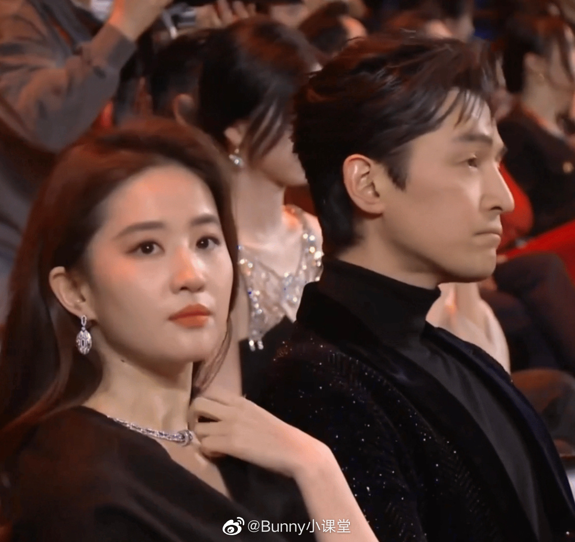 刘亦菲、胡歌台下同框!赵灵儿和李逍遥