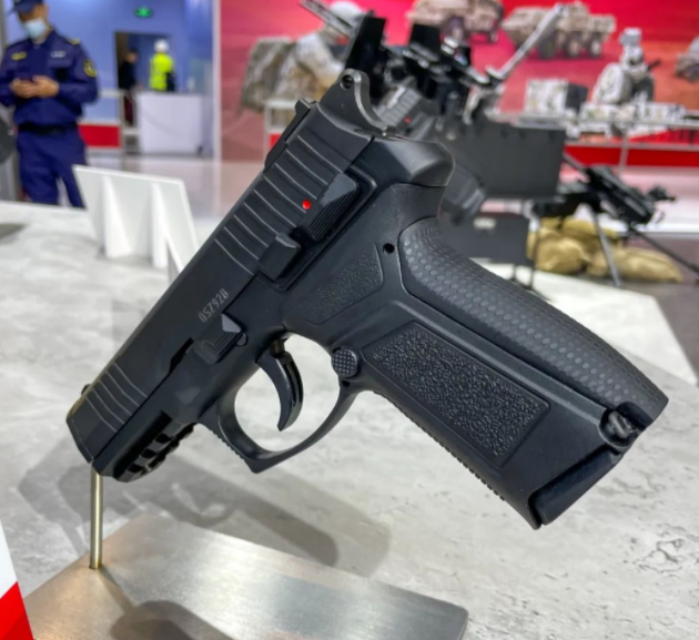 解放军高级将领专用枪！20枪族为什么有3种手枪丨轻武专栏