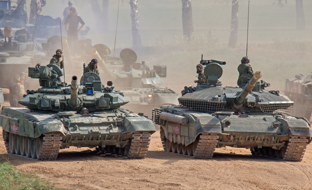 150辆豹2将接连抵乌，俄数百辆T90开赴前线，坦克大战即将打响