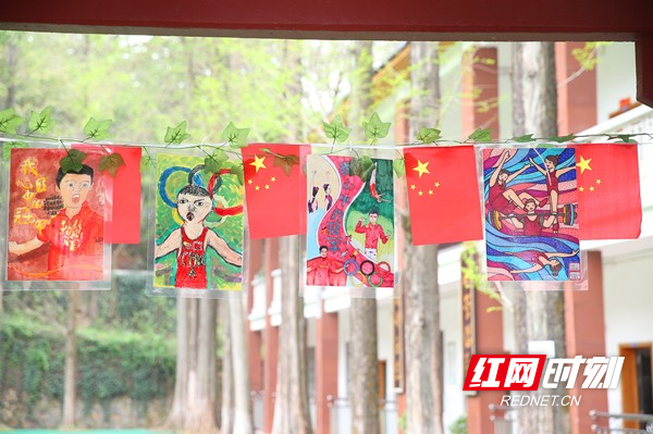 “我把冠军画下来！”湖南师大附小学生用200余件作品描绘心中的冠军