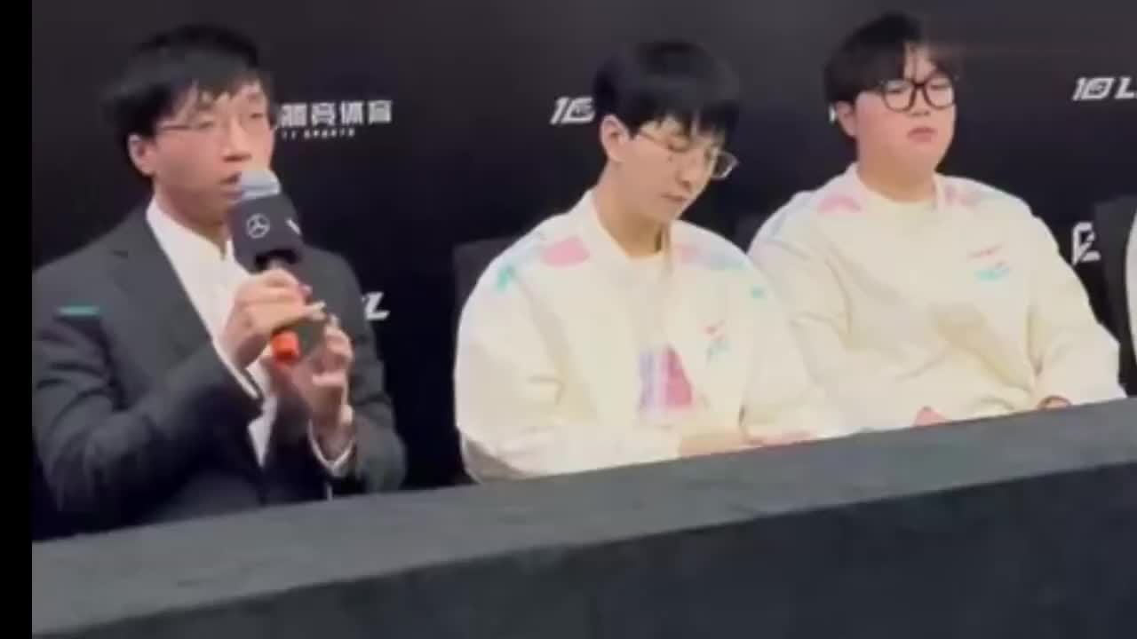 BLG赛后采访Tabe教练霸气发话：我们BLG……|blg|教练|英雄联盟_新浪新闻