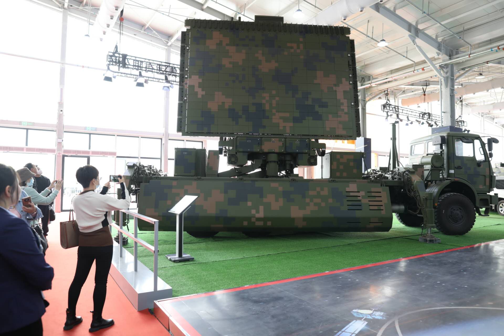 2023第十届世界雷达博览会开幕，多项雷达新品亮相_新浪新闻