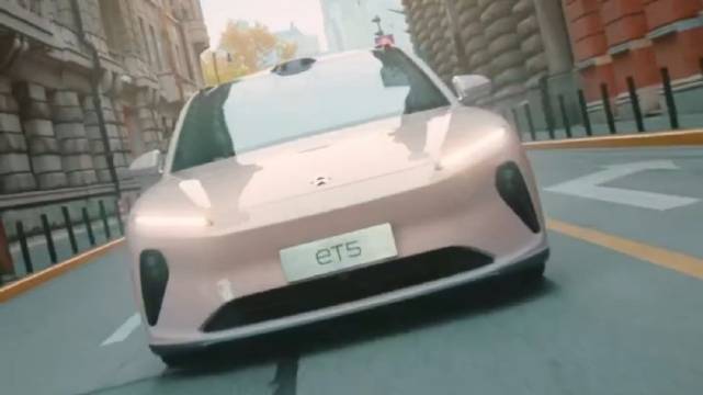 德国的粉色蔚来et5广告宣传片 这真是杀进去了全球顶级汽车王国了|汽车资讯|25-35万三厢车|蔚来汽车_新浪新闻