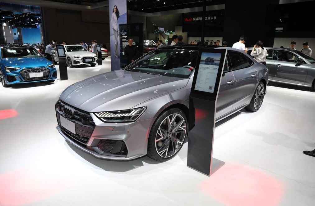 上汽奥迪A7L上海车展黑武士荣耀回归，影武士挚热新生