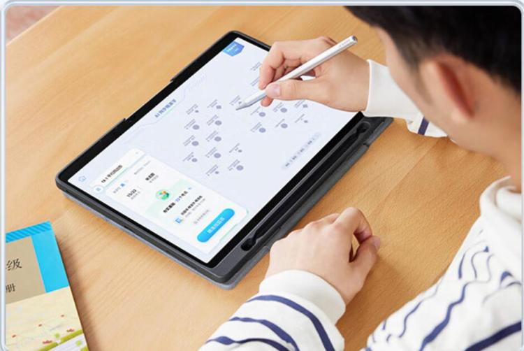 讯飞 AI 学习机 T20 系列发布，首发价7299元|AI|讯飞|电池_新浪新闻