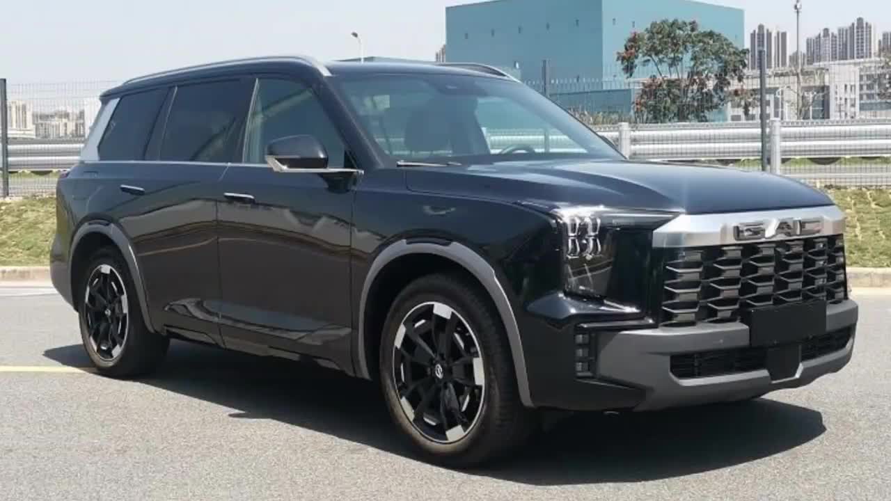 传祺GS8越野版曝光！尺寸大幅提升，内饰喜欢吗？|汽车资讯|15-20万suv|广汽传祺_新浪新闻