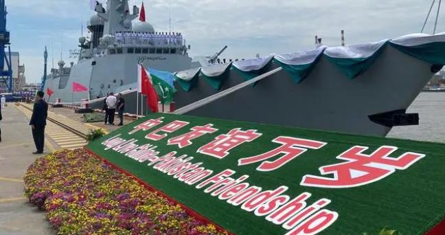 4艘054AP型护卫舰加入，印巴两国海军，到底谁的实力更强？|巴基斯坦|印度海军|印度_新浪新闻