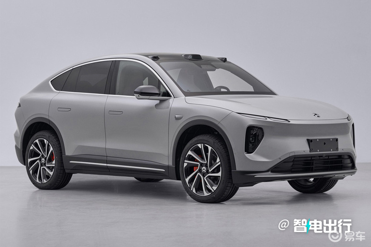 蔚来新ES6轿跑街拍！配电动尾翼，造型更漂亮，会降价吗？-新浪汽车