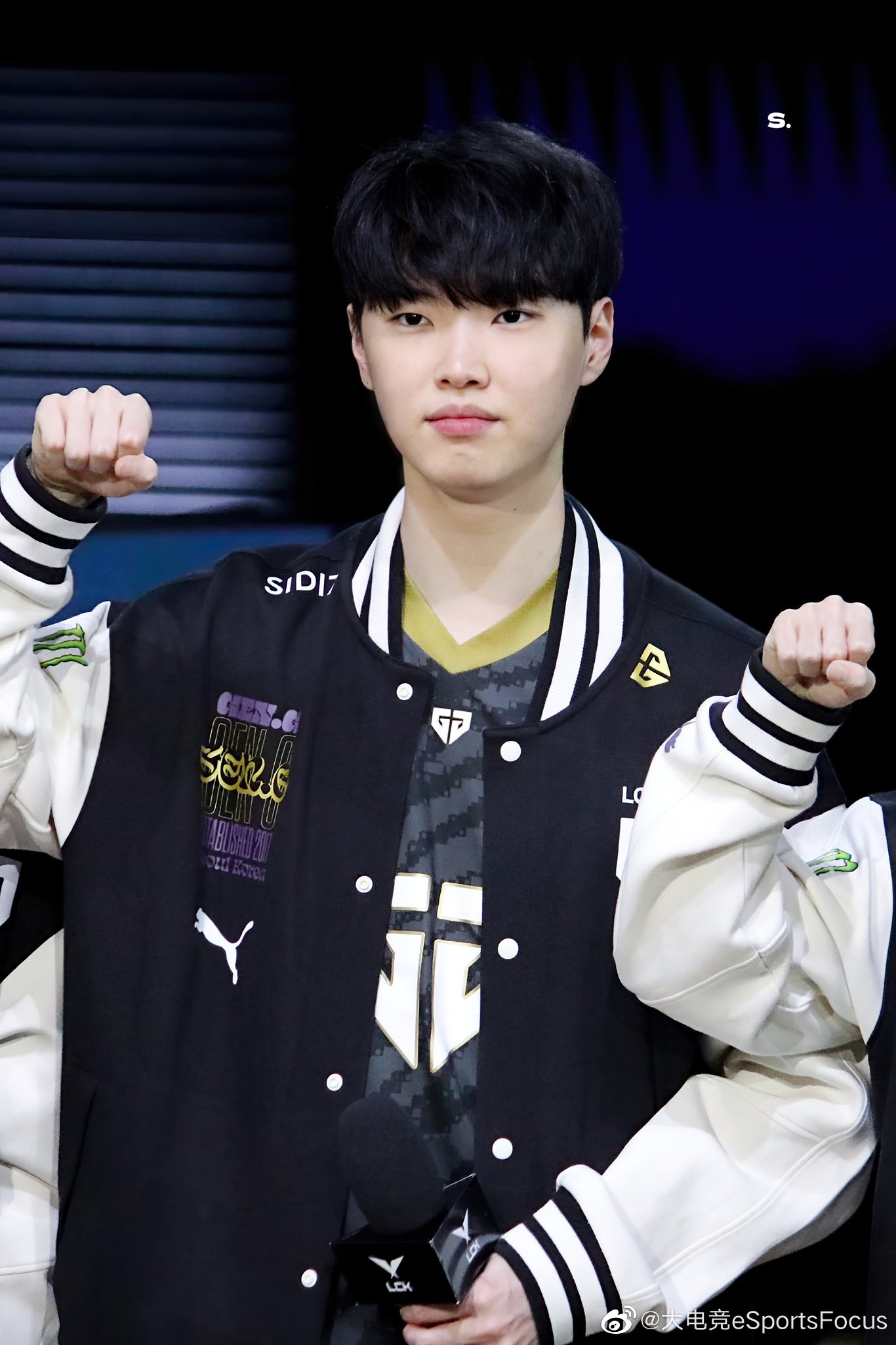 五年前的今天Chovy郑志勋正式在GRF开启职业生涯……|彩虹|记得你_新浪新闻