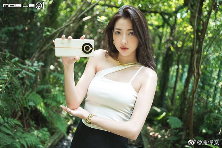 对面 Mobile01 的 realme 11 Pro+ 评测|移动手机设备_新浪新闻