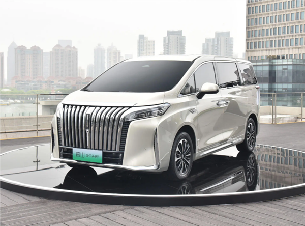 长城官宣：魏牌MPV高山8月上市 预计售价区间30-40万元 配置太良心|高山|MPV|35-50万_新浪新闻