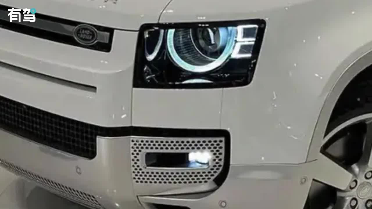路虎新卫士曝光！3.0T+四驱，气场超奔驰GLS|新车计划|汽车视频|四驱车_新浪新闻