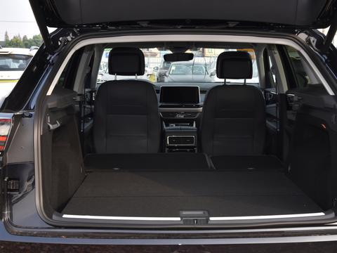 2.5T V6+全时四驱，同价位全新途昂X比Q5L大一圈-新浪汽车