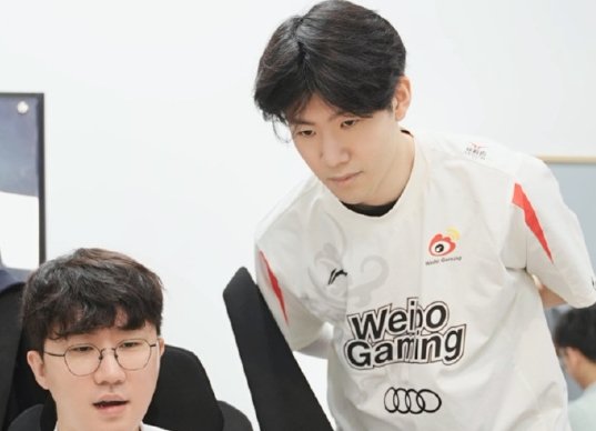 TheShy第三次征战冒泡赛 S10惨遭LGD“俘虏”遗憾无缘S赛……|LGD|S10|季后赛_新浪新闻