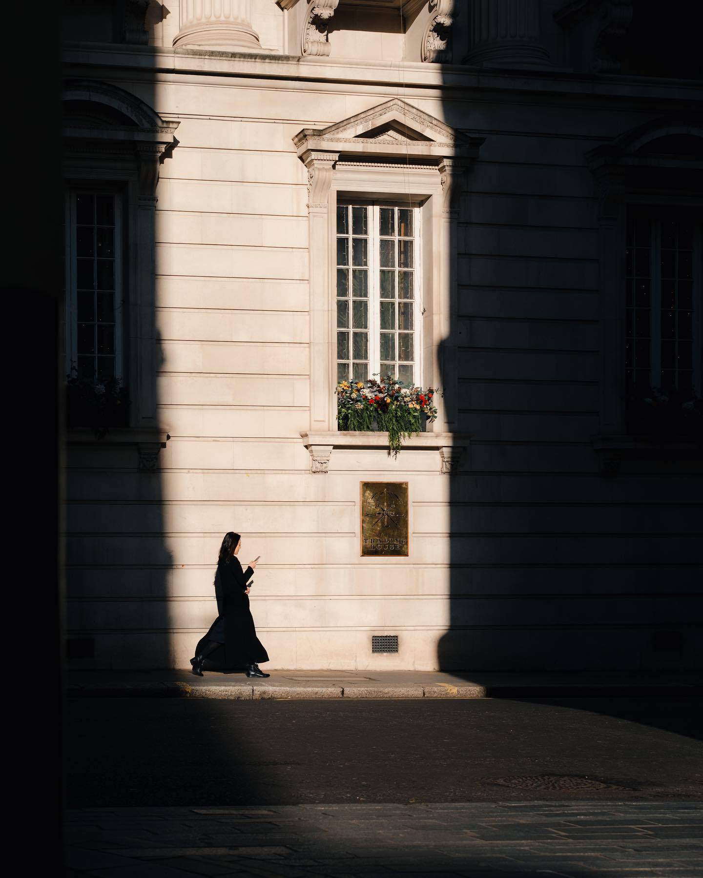 光与影的街头 | 摄影师Roman Fox|光与影|摄影师_新浪新闻